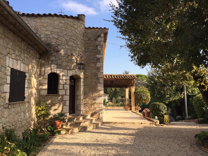 Charming Stone Villa In Valbonne - Valbonne