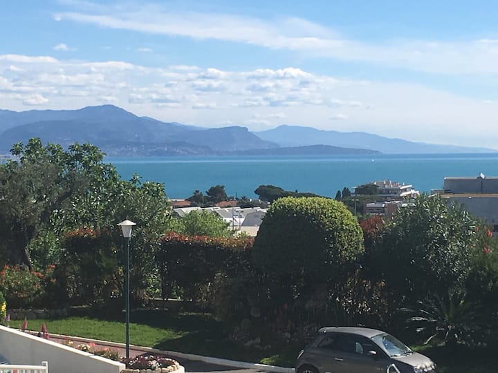Studio Avec Vue Panoramique Sur La Baie Des Anges - Juan-les-Pins