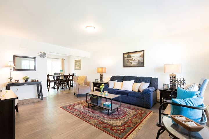 Midtown Anchorage, 10 Minutes From Everywhere - Anchorage