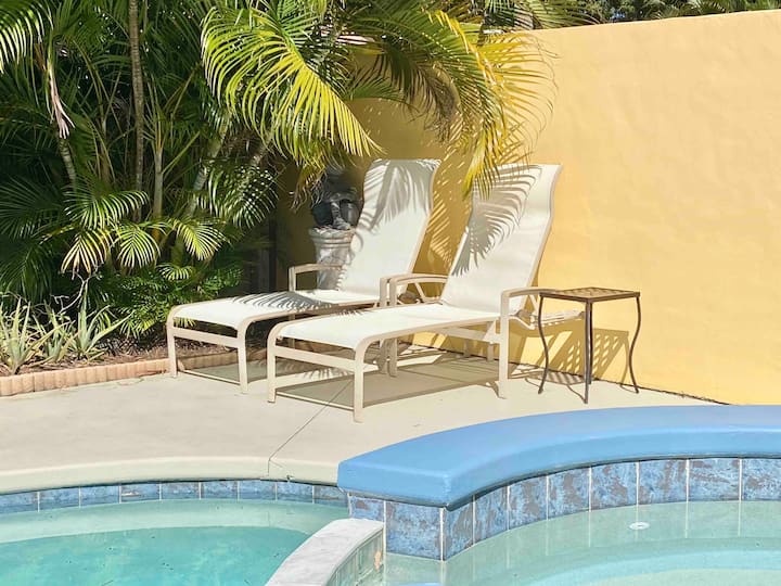 Wpb Relaxed Sunshine Pool Home 3bdrm - 