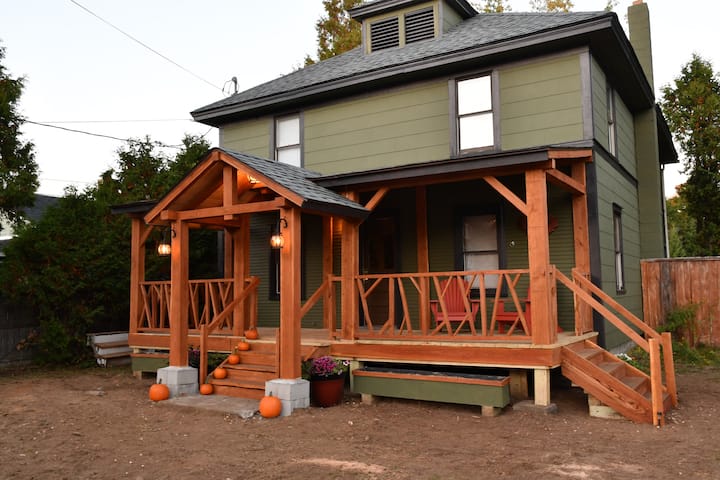 Fox Hollow On Sentinel - Lake Placid, NY