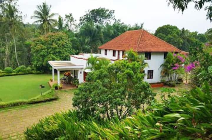 The Bungalow - Homestay In Sakleshpur 10% Off - Sakleshpura