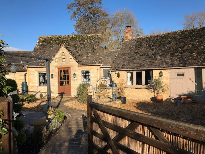 *Old Forge* Cottage Nr.stow-on-wold + Parking - Stow-on-the-Wold