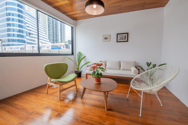 No.1 Duplex Lounge 5m To Bts Asoke For Frns&family - Bangkok