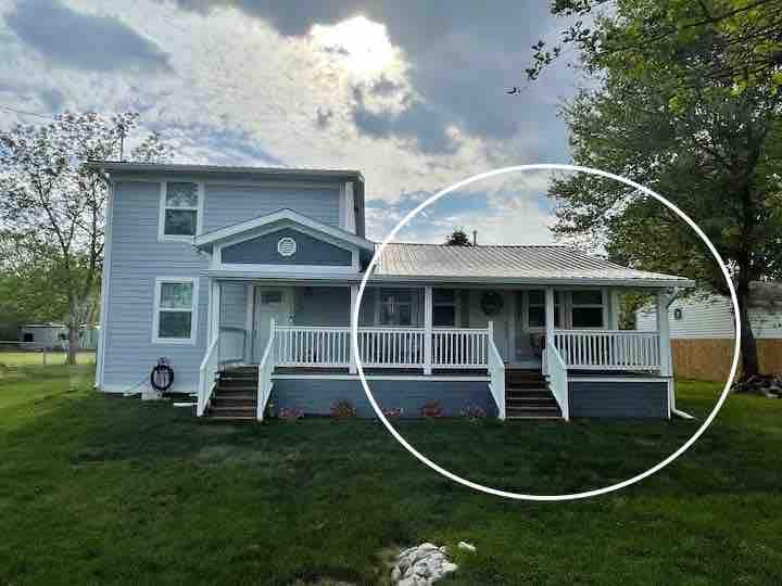Beautiful 2 Bedroom With All The Comforts Of Home! - Zionsville, IN