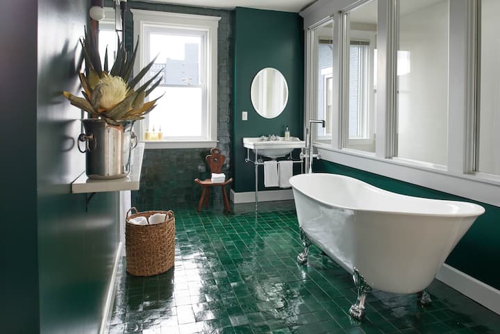 The Carriage House At Bar Saeso - Cincinnati, OH