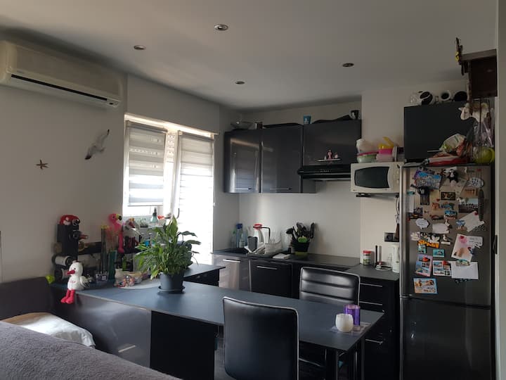 Jolie 2 Pièces Avec Parking, Prox. Centre Ville, - Strasbourg