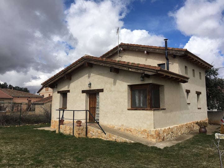 La Casa Del Cartero Pablo, Un Lugar Muy Especial - Ayllón