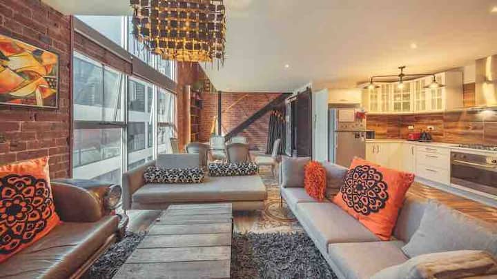 Unique Manhattan Style Apartment On Spencerst - Melbourne