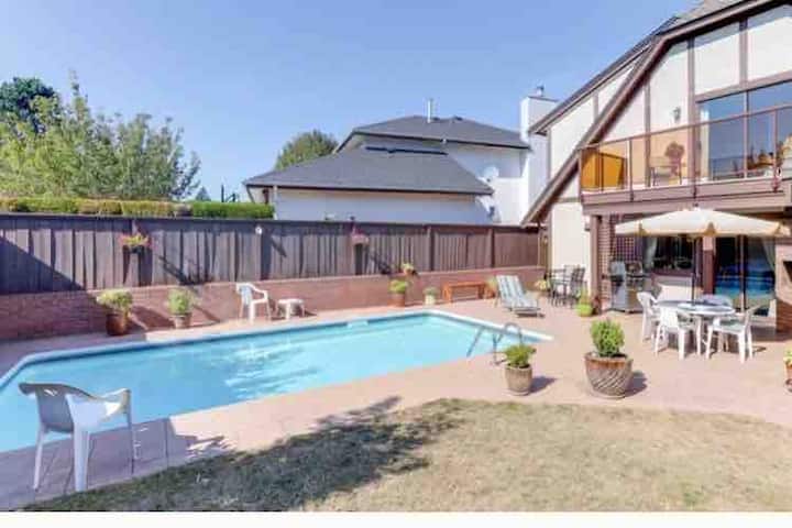 Family Home - Point Roberts, WA