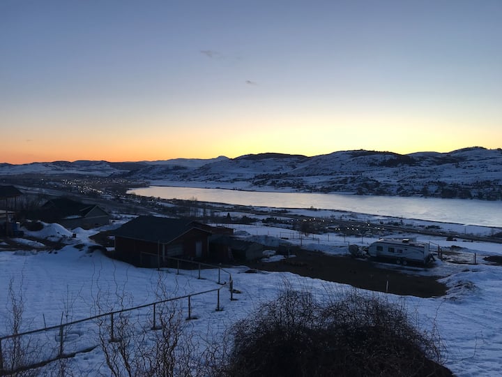 Suite Overlooking Swan Lake - Vernon, BC, Canada
