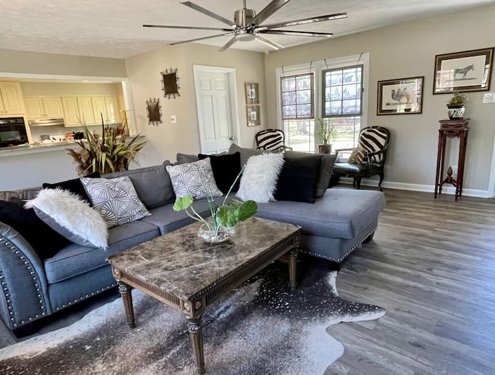 Luxury 4 Bedroom Home In Ptc - Peachtree City, GA
