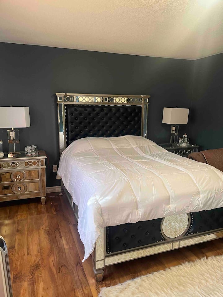 Primary Bedroom - Newcastle