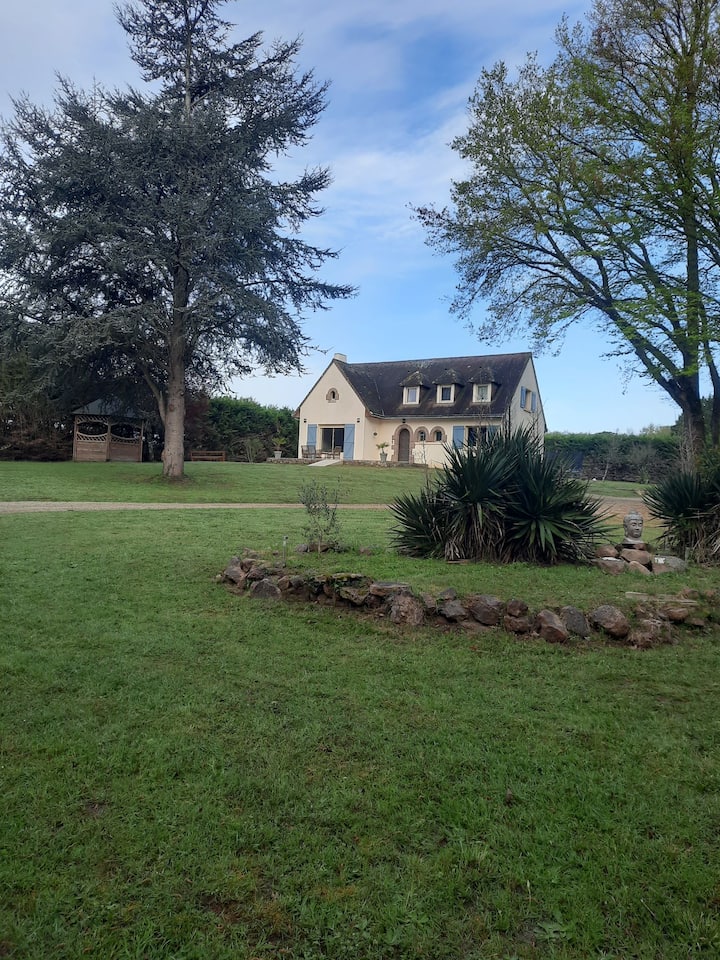 Maison 
30 Min Le Mans Et Angers - Durtal