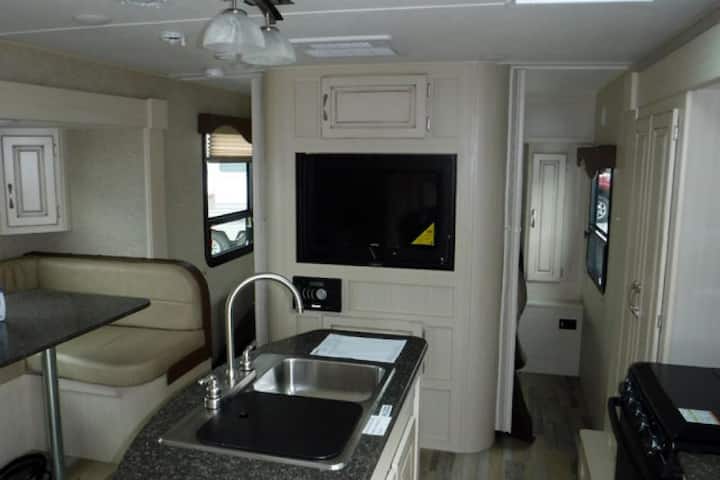 Glamping In Eugene - Private With Many Upgrades - Eugene, OR