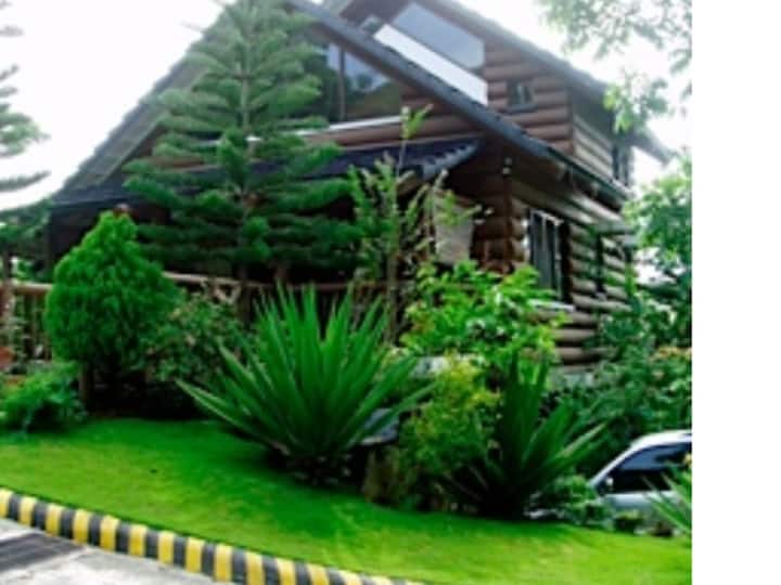 4br Logcabin On Mountain Resort - Lemery