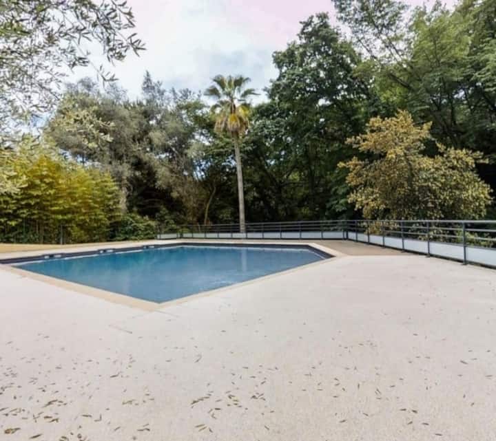 Superbe Appartement, Piscine, Parking. - Menton