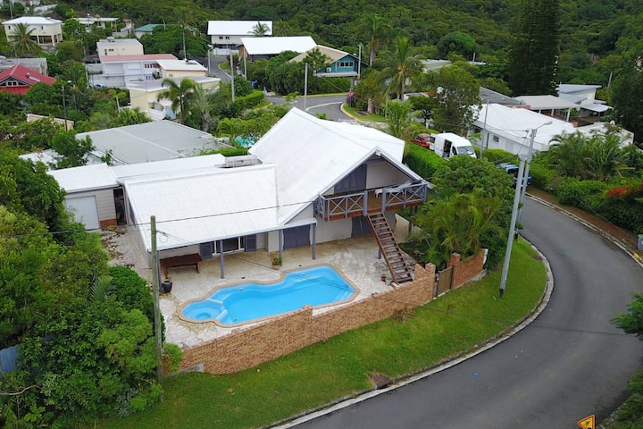 Bas De Villa Avec Piscine. - Nouméa