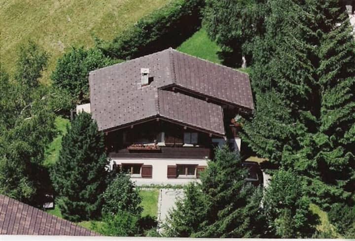 Swiss Chalet In Klosters - Klosters-Serneus
