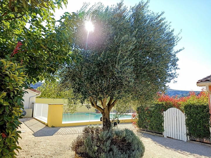 Le Gîte De Macha Classé 3 ÉToiles, Neuf Et Piscine - Lagorce
