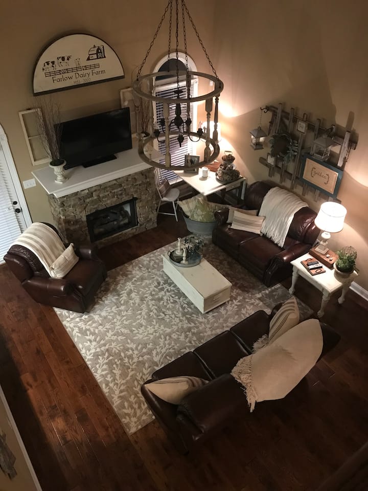 Country Charm (Family Home With A Pool) - Lake Lucas, NC