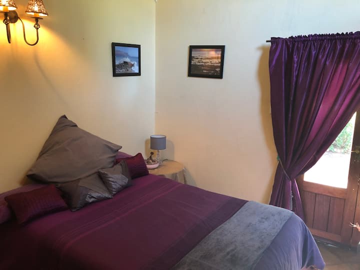 Bushveld Manor (2 Rooms En Suite, Private Entry) - Hartbeespoort
