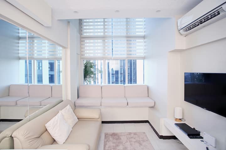 Cozy Modern Loft W/ High Speed Wi-fi, Paid Parking - Pasig