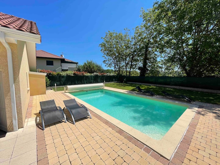 Villa Piscine éLégante Proche De Genève - Monts Jura