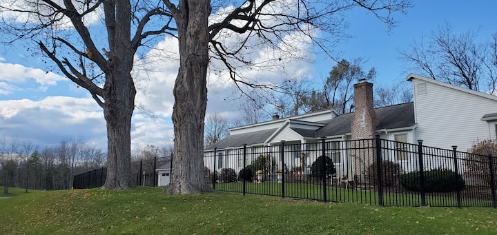 Celebrate, Water View, Deck, Hiking,
Casino&
Park - Saratoga Springs, NY