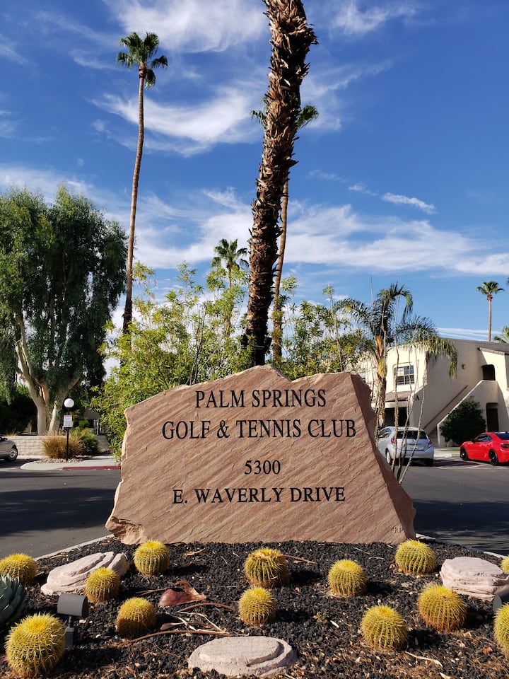 Golf View Paradise Condo! Pools, Tennis 29-day Min - Palm Springs, CA
