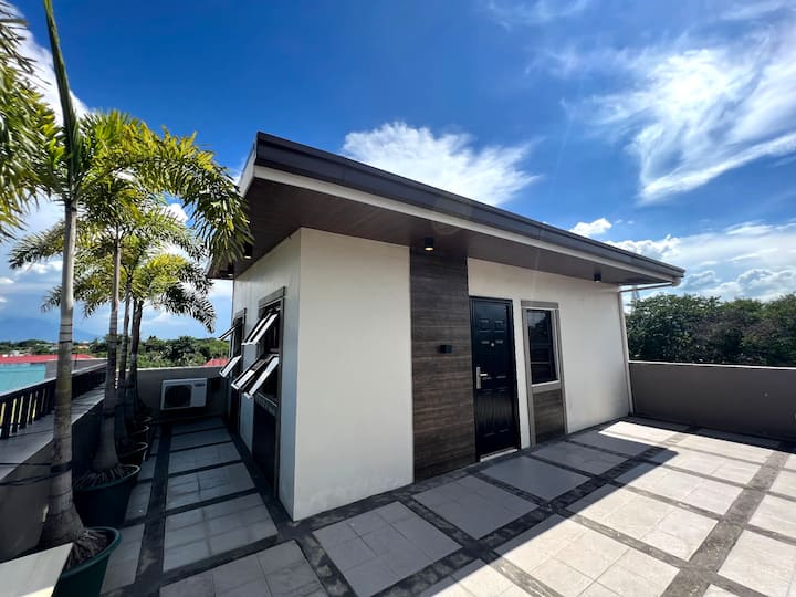 Rooftop Getaway - Cabuyao