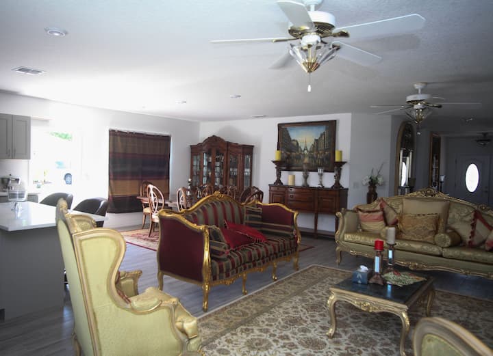 Private Room Near The Airport