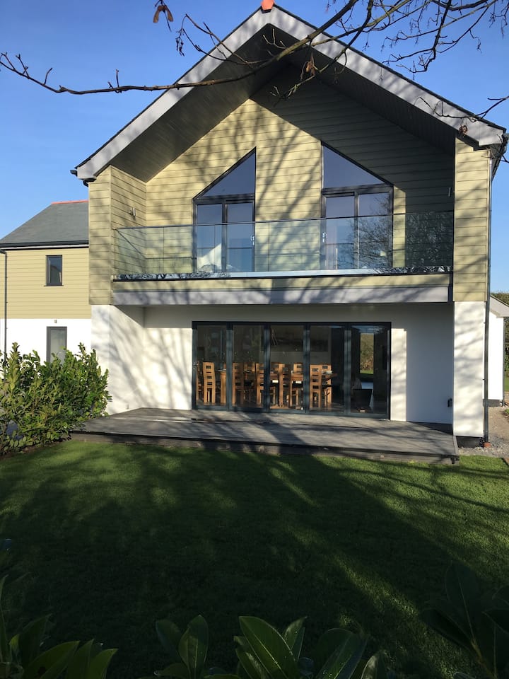 Tresweden House (4 Bed,sleeps 11) - Wadebridge