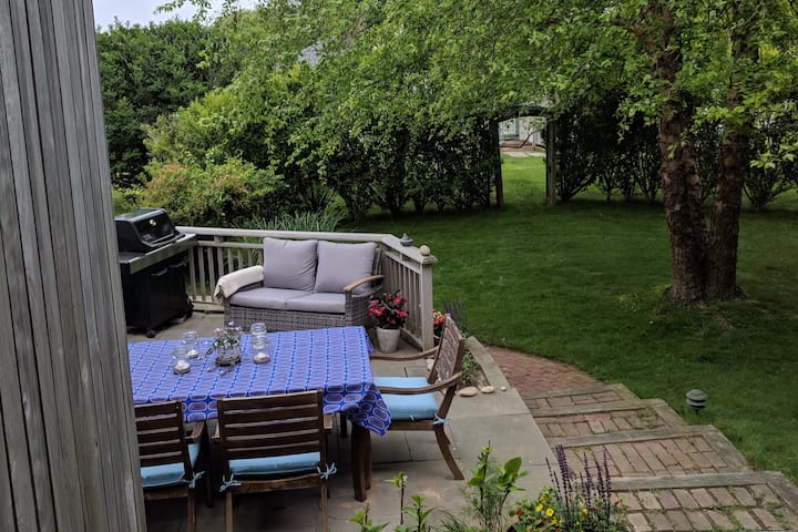 Secluded Montauk Cottage - Montauk, NY
