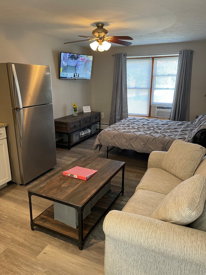 Cozy New Efficiency Close To Beach And Shopping - Saco, ME