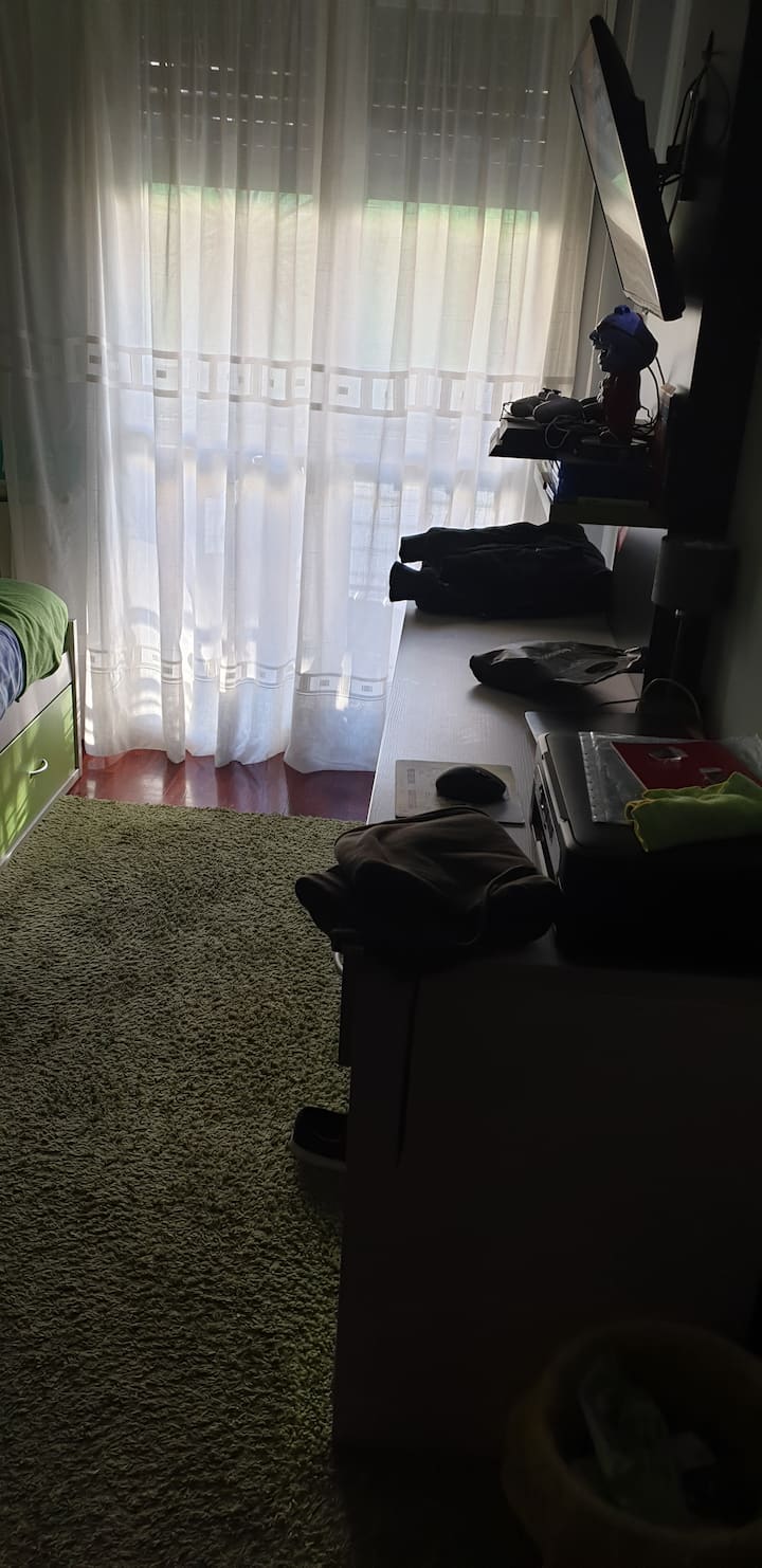 Se Busca Persona Para Un Dormitorio - Zarautz