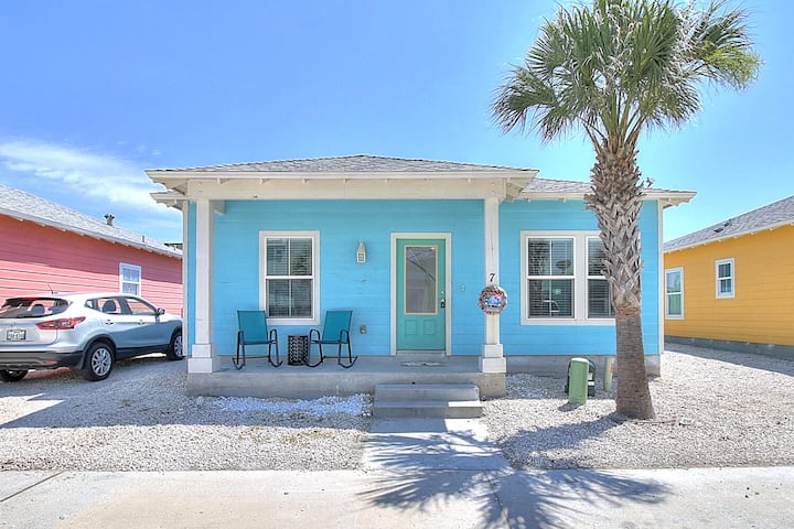 Toucan Tango- Golf Cart Friendly | 3bd Home! - Aransas Pass, TX