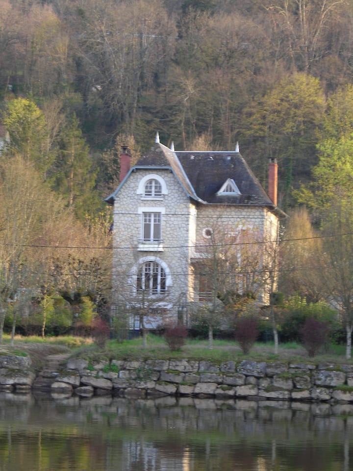 Art Deco House With Swimming Pool - Saint-Amand-de-Coly