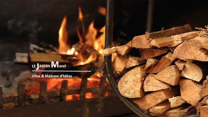 Rouge Factory - L'esprit "Maison De Campagne" ! - ibis budget Noyon