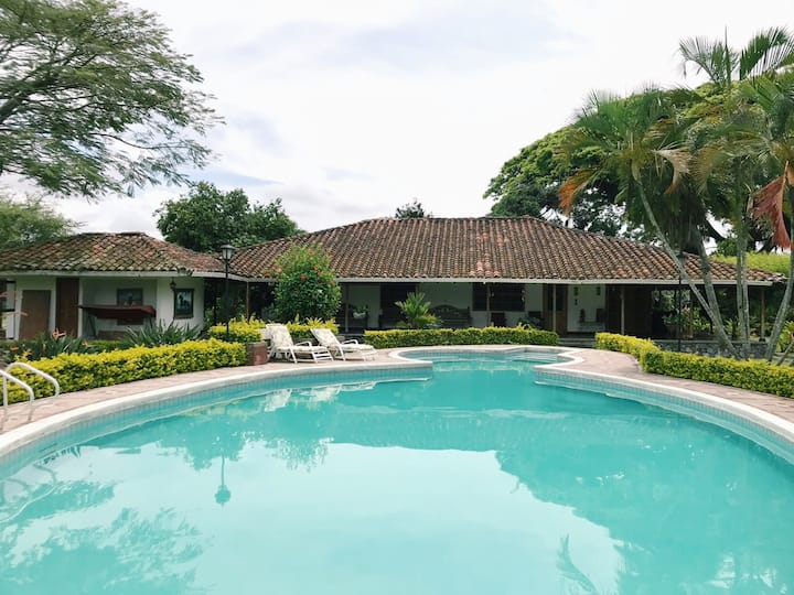 Casa De Campo El Madrigal En Terra Glamping - Buga
