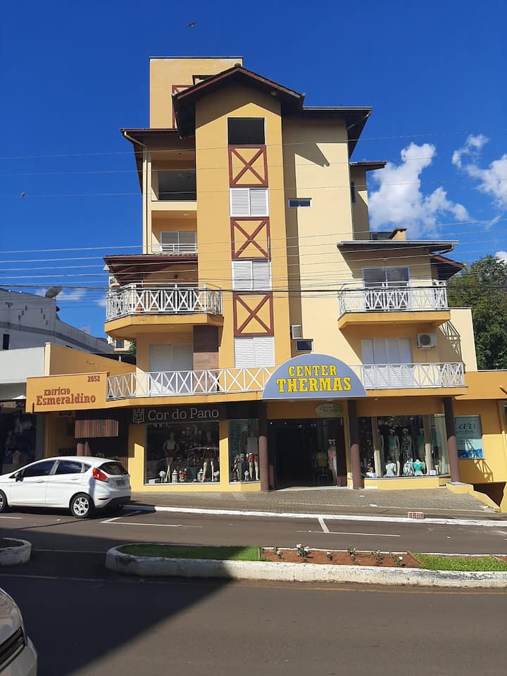 Ed. Esmeraldino Apto 101 Na Avenida - Piratuba