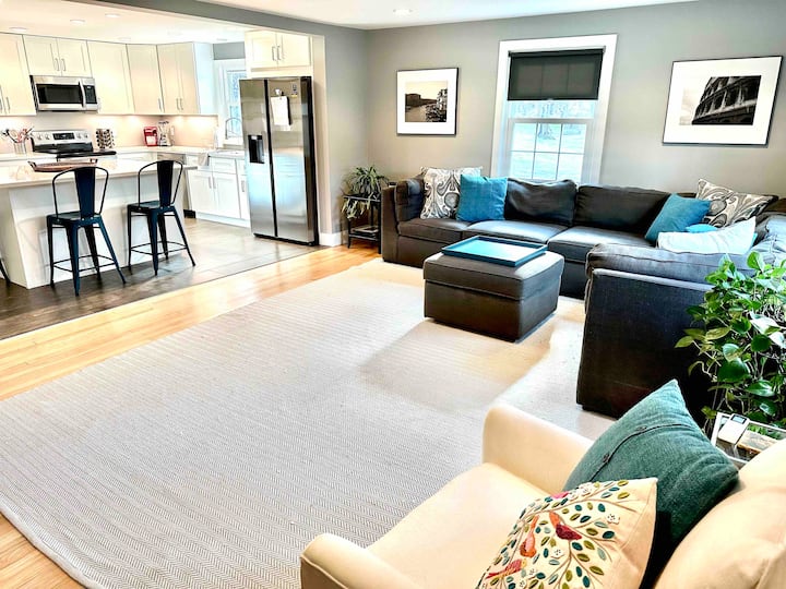 Berkshire Summer Retreat - 3 Bed/2 Bath - Great Barrington, MA