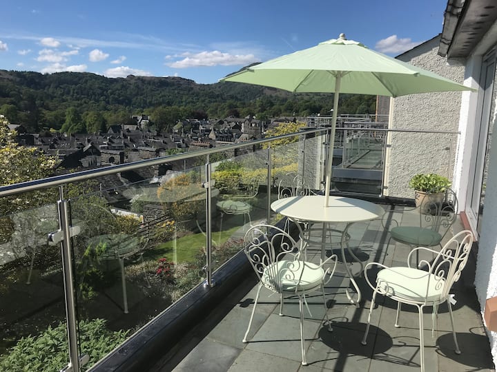 I Nov Week Left @£99 Pwk Dec Also !
Pool Spa Views - United Kingdom