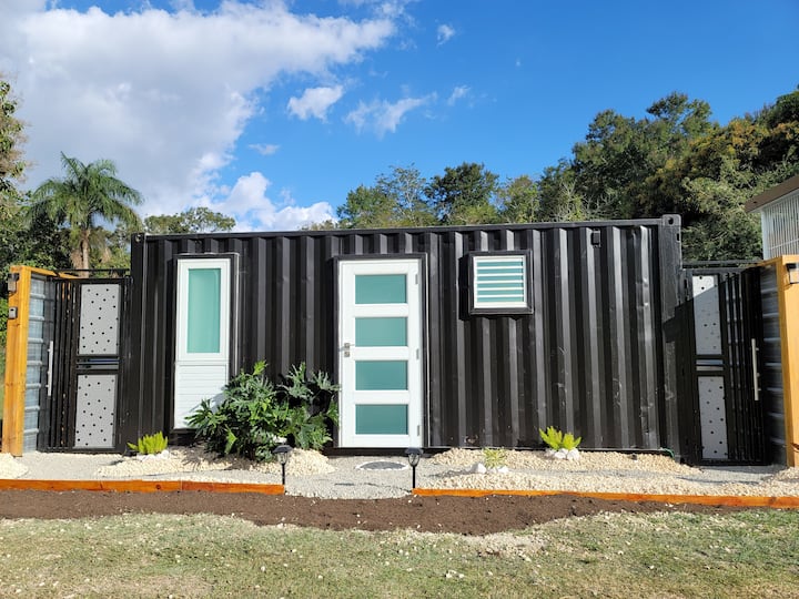 El Rinconcito Container Home Exp! (Close To Plaza) - Rincón