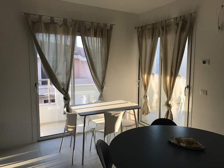 Affittto Bellissimo Nuovissimo Ampio Monolocale - Golfo Aranci