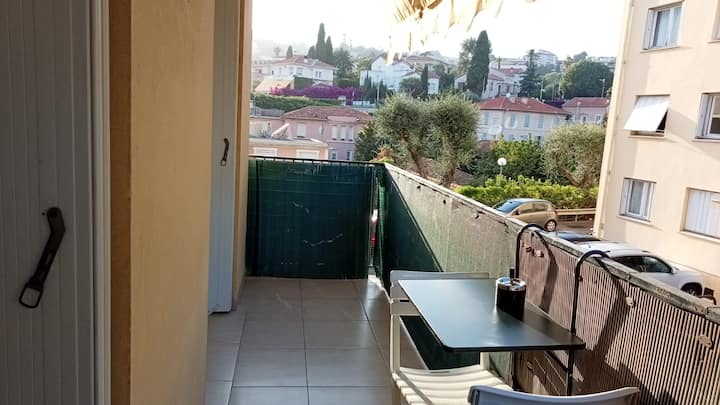 Appartement Situé à 2 Minutes De La Mer à Pieds - Nice
