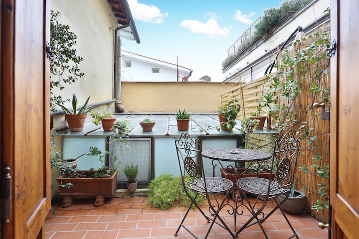 New! Quiet Apartment With Terrace. - Florence
