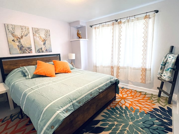Private, Quiet, Central Garden Level Suite - Littleton, CO