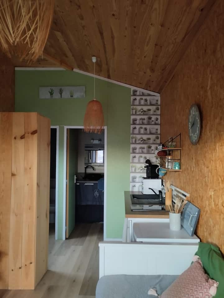 Chambre Climatisée/studio Indépendant Cuisineetsdb - Mios