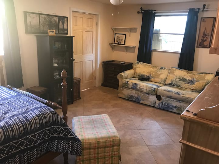 Courtyard Beach Retreat - Bonita Springs, FL